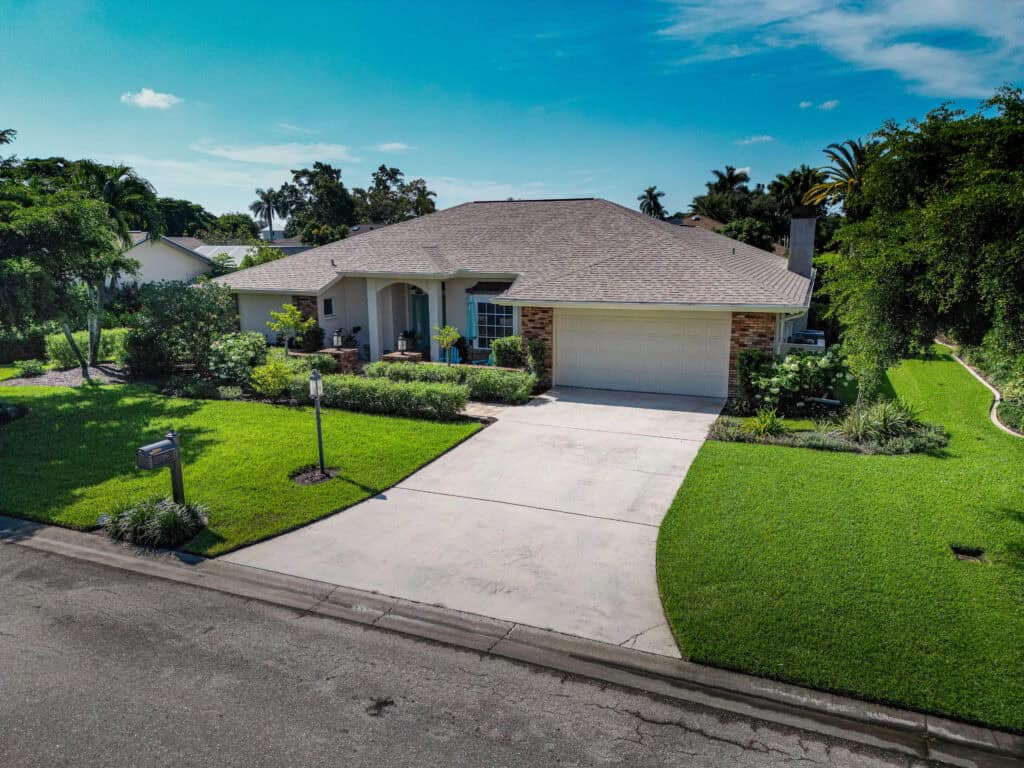 Yard Of The Month - Whiskey Creek